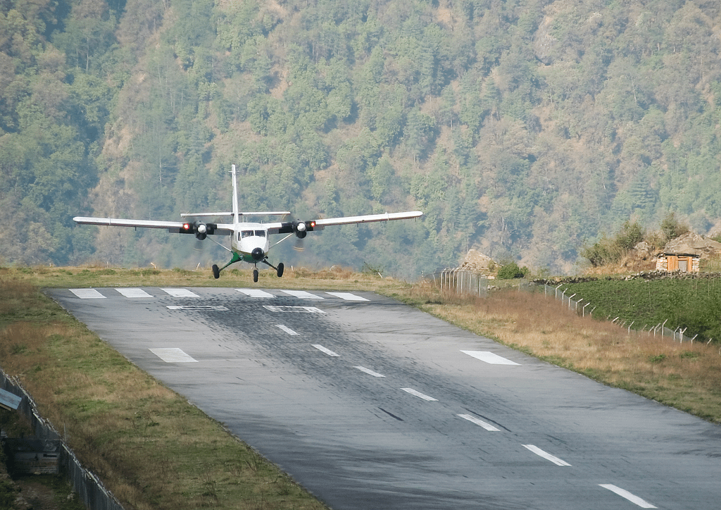10 Amazing facts about Lukla Airport - Everest trekking guide